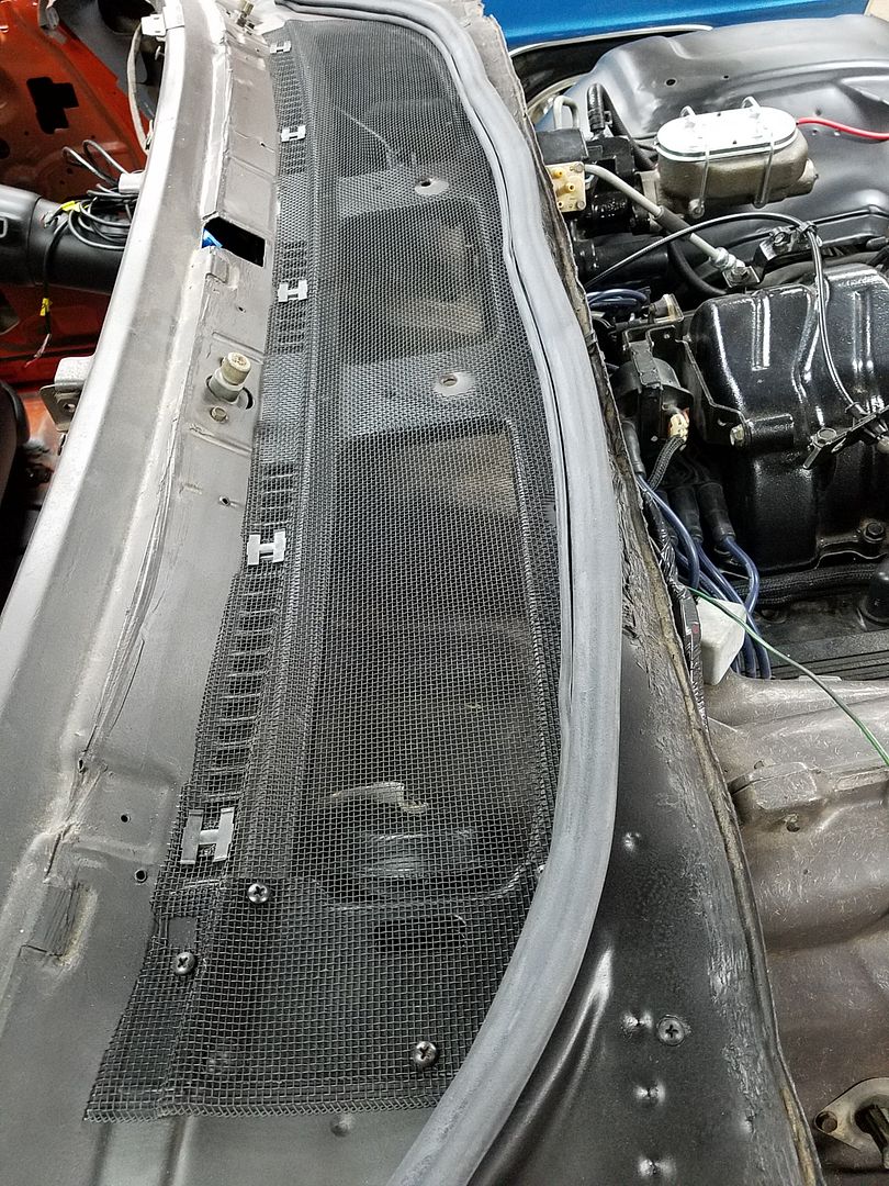 Plastic cowl grill set | Team Chevelle